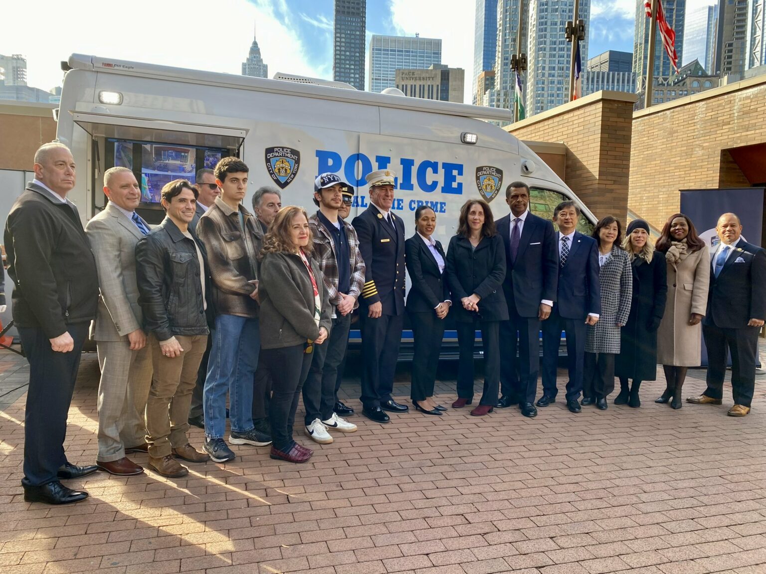 NYC Police Foundation Dedicates Real Time Crime Center Emergency Mobile ...